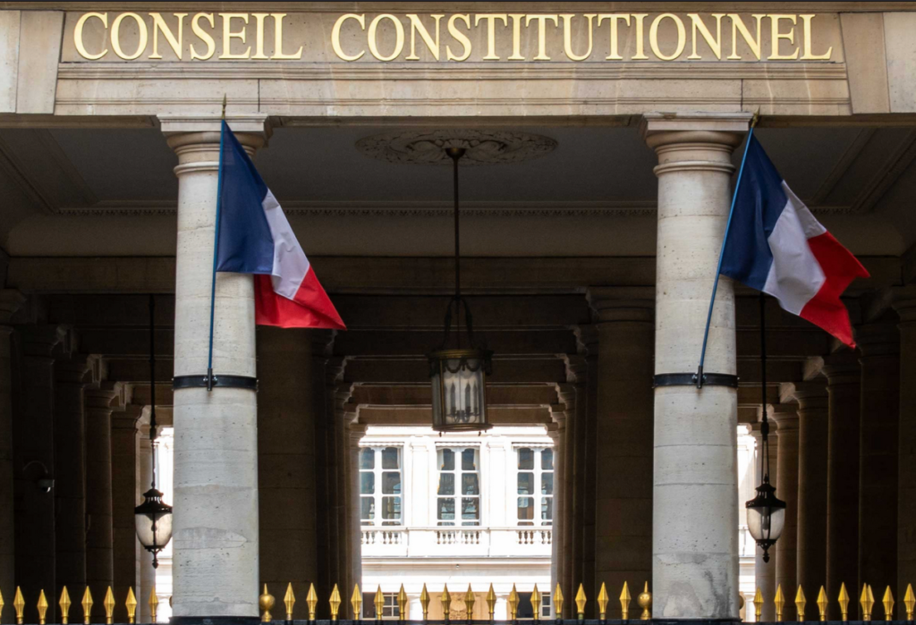 Le Conseil constitutionnel valide l'essentiel des mesures prévues par ...